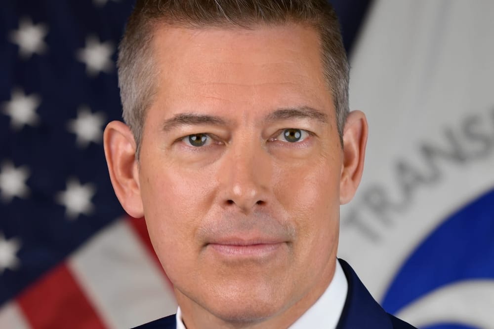 Elon Musk accused of homophobia in feud with Trump Cabinet member Sean ...