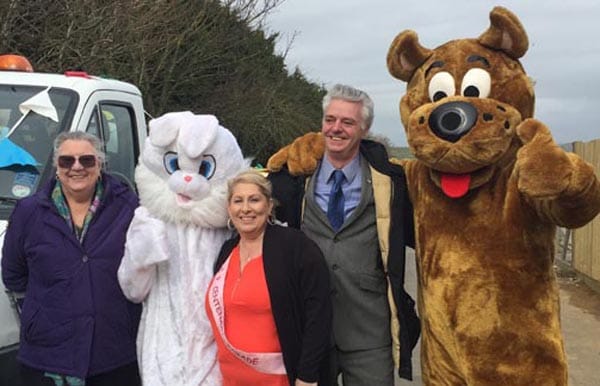 Brighton Kemptown MP joins Peacehaven Easter Parade – Scene Magazine ...